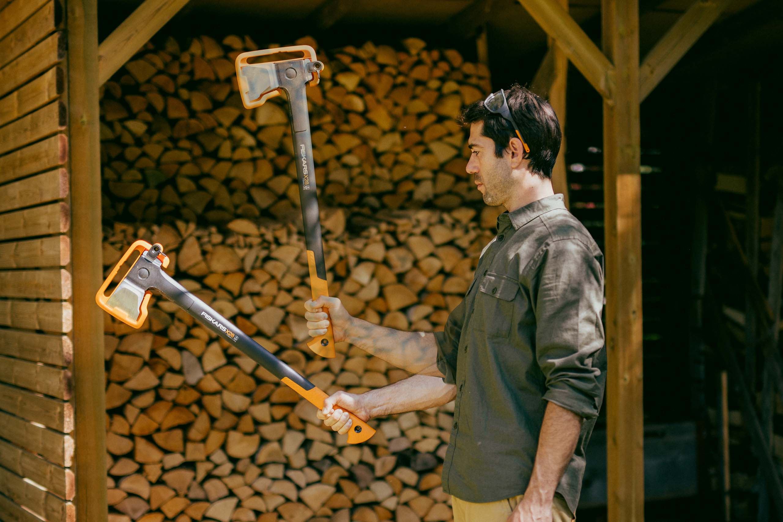 Så väljer du den perfekta yxan: en guide till Fiskars yxor | Fiskars.se